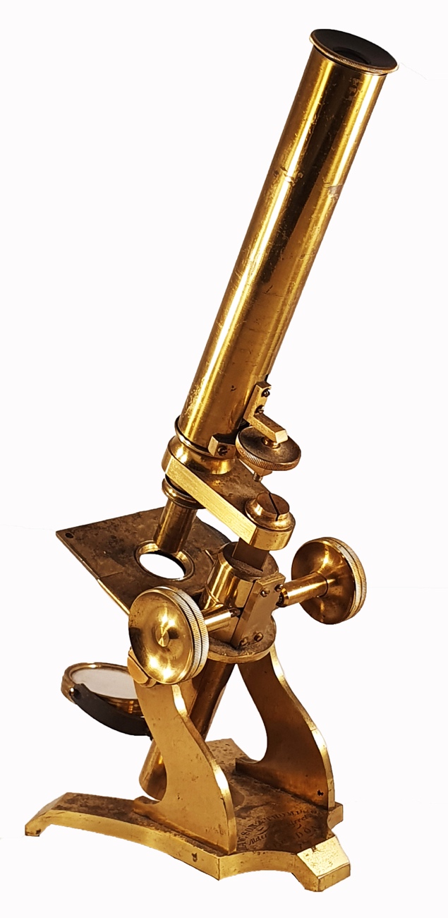 A close-up of a microscopeDescription automatically generated